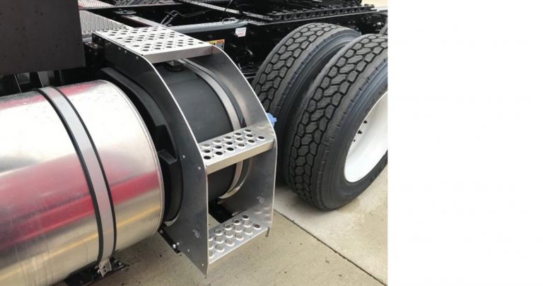 Kenworth T680 and T880 Add Option for DEF Tank with Integrated Steps ...